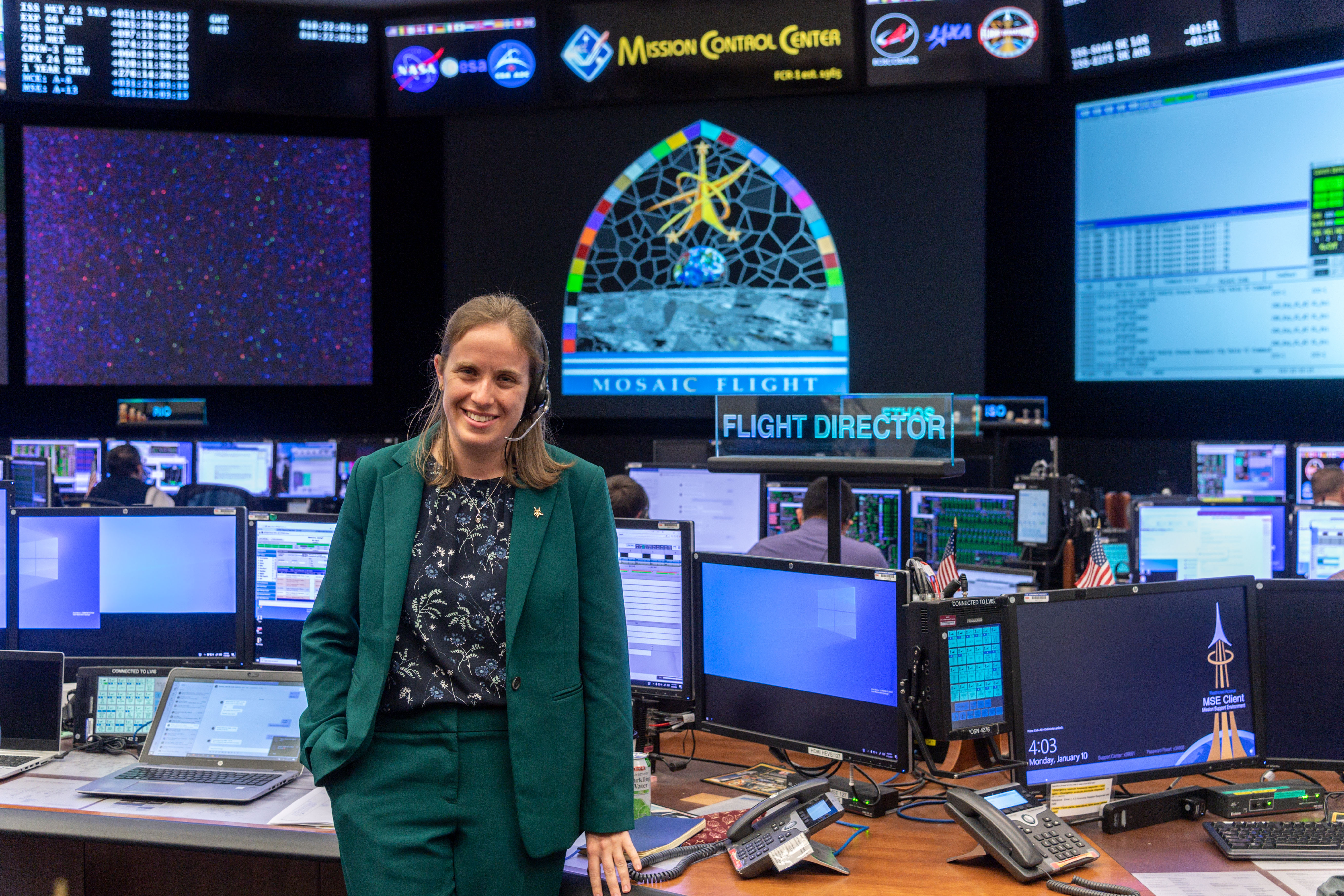 Alumna Turett earns place in history as NASA’s 100th flight director ...
